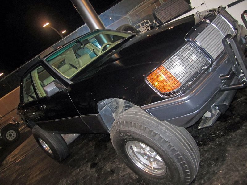 بالصور: لماذا يلقّب سمو الشيخ حمد بن حمدان النهيان بالRainbow Sheikh؟