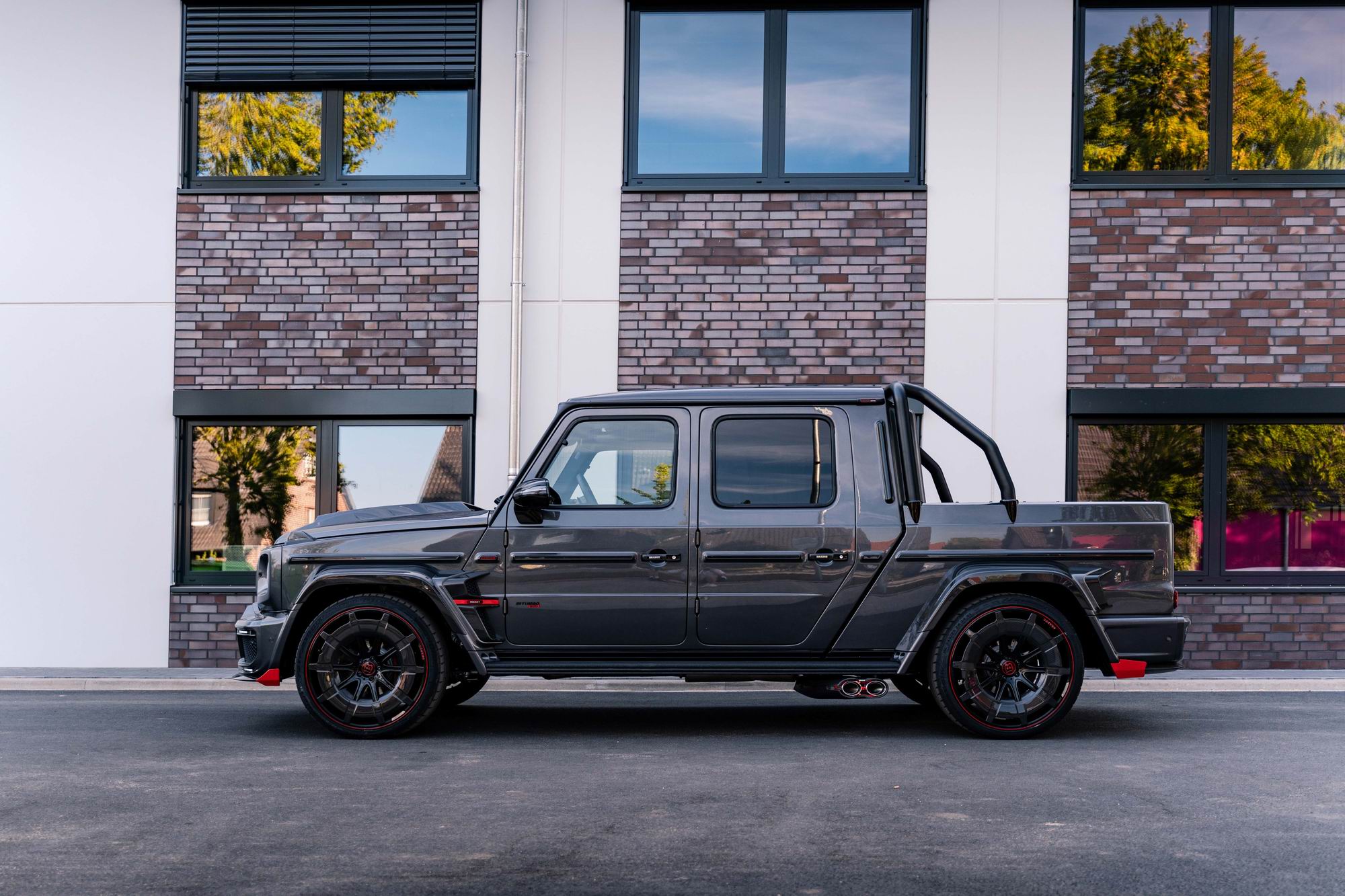 Introducing the BRABUS P 900 ROCKET EDITION “One of Ten”